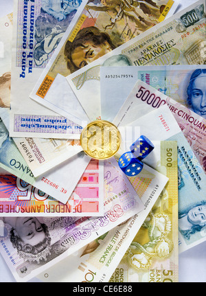 Anciens billets de banque européens avec 3 - Unité monétaire européenne ...