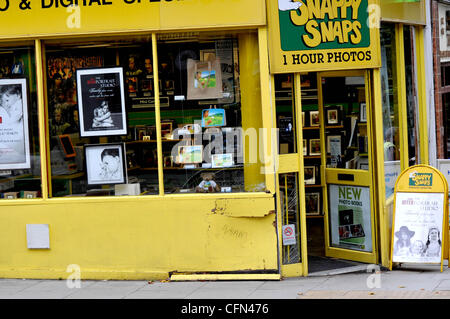 Snappy Snaps' façade endommagée de l'emplacement de l'accident de ...