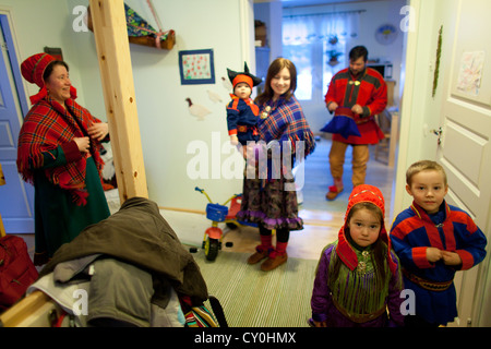 Les samis dans le nord de la Finlande Photo Stock - Alamy
