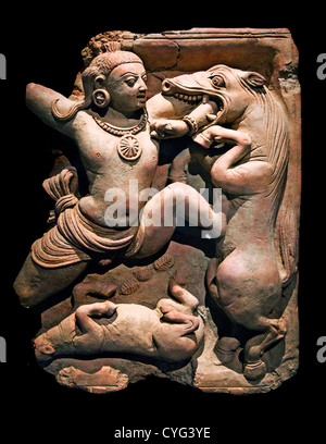 Krishna tuer le Horse Daemon Keshi 5th Century Inde (Uttar Pradesh) Vishnu apparaît sous d ...