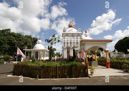 Maheswarnath temple en triolet, le plus grand temple hindou de l'île ...