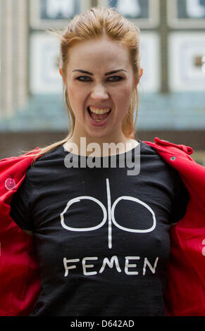 Berlin, Allemagne. 10 avril 2013. Militante Femen ukrainienne Alexandra ...
