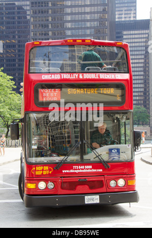L'ILLINOIS Double decker bus de tournée sur la rue LaSalle dans ...