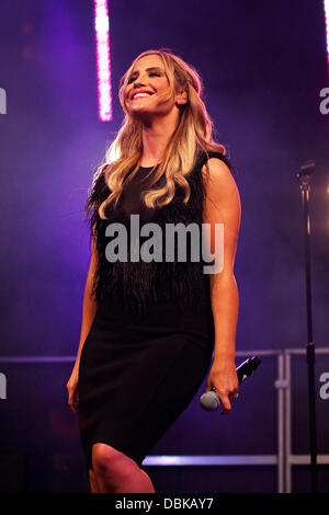 Heidi Gamme des Sugababes 2011 Cazfest au champ du Sworder Bishops ...