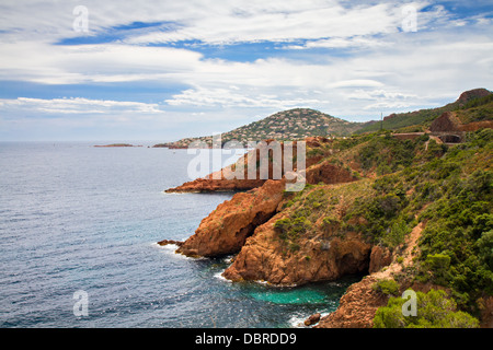 Roches rouges de l'Esterel côte méditerranéenne, la plage et la mer ...