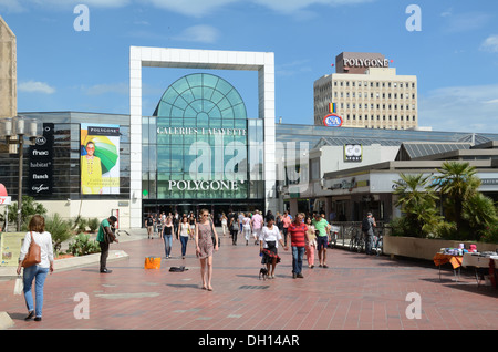 L'extérieur du Centre Commercial Polygone Shopping Centre Commercial ou ...