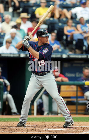 Twins du Minnesota de troisième but Danny Valencia # 19 mène à la 9ème ...