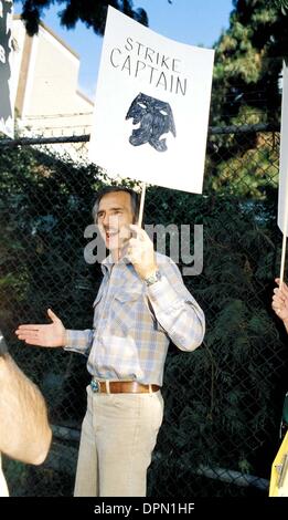 27 février 2006 - Dennis Weaver AVEC SON ÉPOUSE ET DEUX FILS GERRY ...