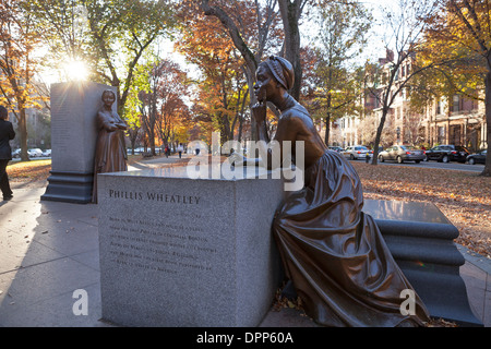 Phillis Wheatley statue dans le Boston Women's Memorial Photo Stock - Alamy