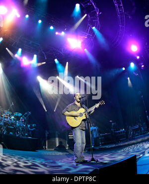 01 mai 2009 - The Woodlands, Texas, USA - Dave Matthews Band batteur ...