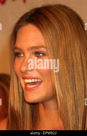 Bar Refaeli Sports Illustrated Swimsuit Models célèbre son 2009 à LAX ...