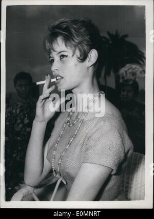 Avril 04, 1956 - festival de Cannes : Nouvelle starlette Italienne ...