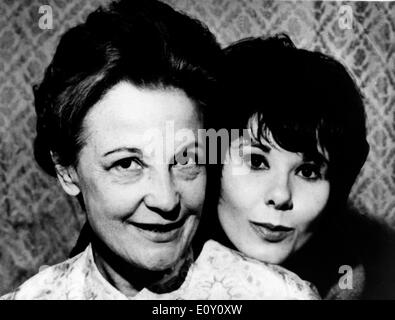 Mar 02, 1968 ; Paris, France ; le seul survivant de l'accident d'avion ...