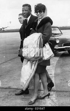 Sugar Ray Robinson et sa femme Millie Circa 1978 crédit: Ralph ...