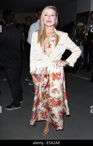 Genlux Magazine numéro avec la Release Party de Jenna Elfman au Sofitel ...