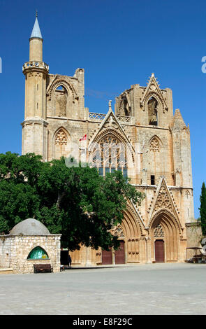 Mosquée Lala Mustafa Pasha, la Mosquée convertie de Famagusta, Chypre ...