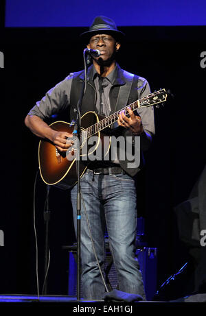 MusiCares MAP Fund 2014 Concert-bénéfice - Arrivées avec : Matt Sorum ...