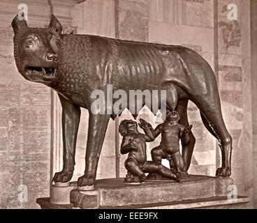 Louve du capitole V siècle avant J.-C. (ou de l'époque médiévale ...