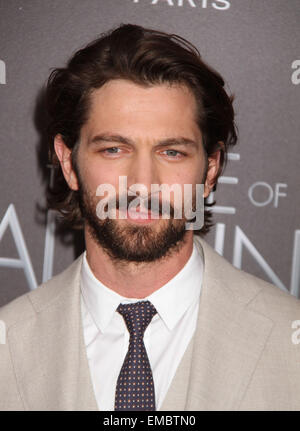 L'acteur Michiel Huisman participe à la première de 'The Age of Adaline ...