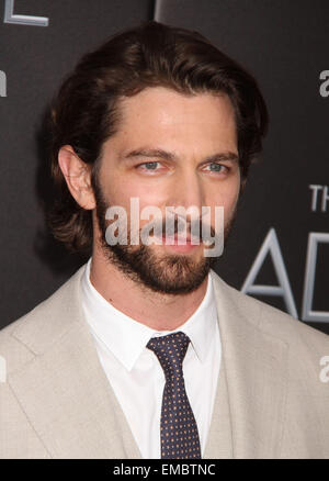 L'acteur Michiel Huisman participe à la première de 'The Age of Adaline ...