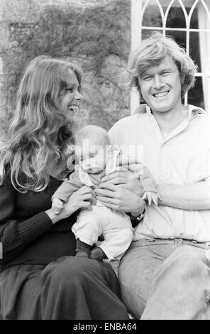Ancien modèle Jean Shrimpton, 36, en photo avec son mari Michael Cox et ...
