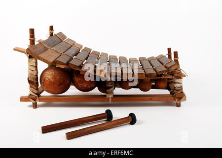 Un Africain, Marimba, balafon Balafon ou avec gourd résonateurs.. Un ...