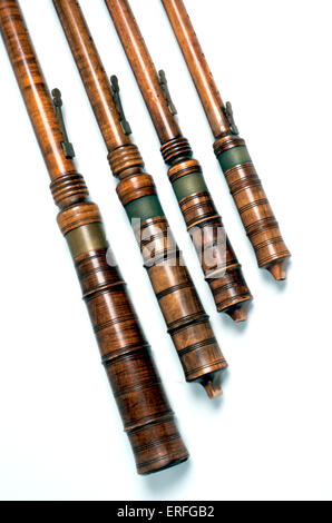 Cromorne, soprano alto ténor et basse - instrument de la période de la ...