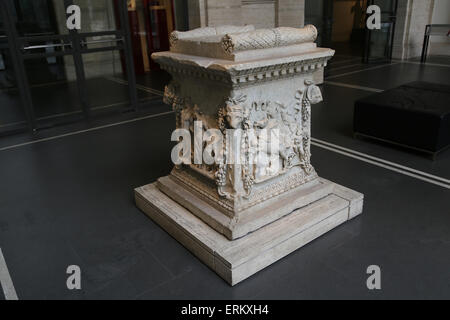 Autel dédié à Mars et Vénus. 1re ch. d'Ostia Antica. Le soulagement ...