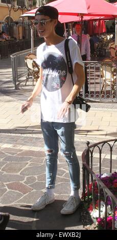 Jack Baran, le créateur de YouTube channel, ThatSoJack au bosquet à ...