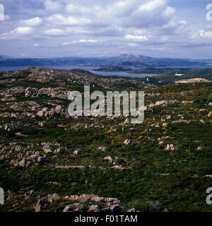 Île de Caprera, archipel de la Maddalena, Sardaigne, Italie (scanné à ...