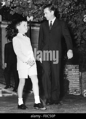 Gina Lollobrigida avec mari, Milko Skofic, fils, Milko Skofic., Jr. ca ...