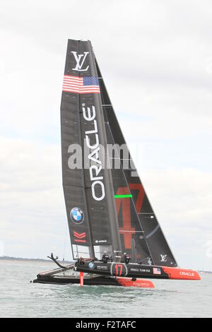 La 35e America's Cup de l'ouverture de la série de la jambe se met en ...