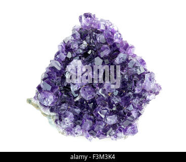 Gros plan d'une tranche d'agate brésilienne avec des tourbillons et des ...