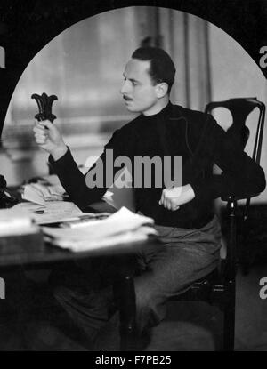 Sir Oswald Mosley (1896-1980), avec sa première épouse, l'ex-épouse ...