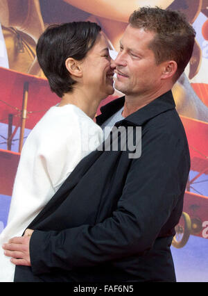 (Afp) - L'acteur allemand Til Schweiger pose avec ses six shooters dans ...