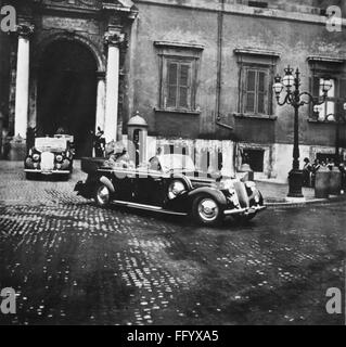HITLER À ROME, 1938. /NGerman Le Chancelier Adolf Hitler et le Premier ...