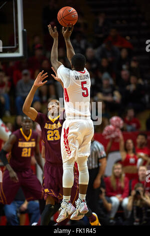 Minnesota forward Charles Buggs (23) looks to pass to a teammate during ...