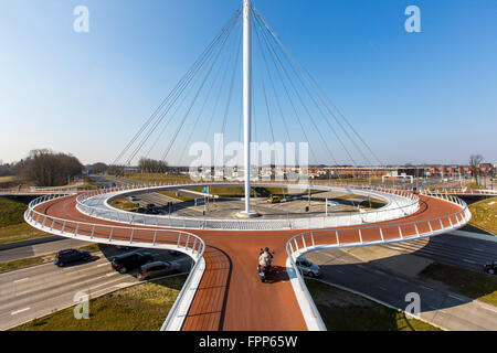 Le Hovenring, un rond-point pour les cyclistes et les piétons, qui ...