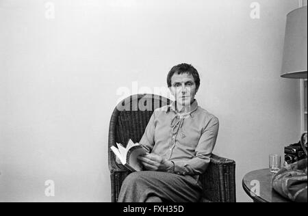 Acteurs et Actrices Der Deutsche Heinz Bennent mit Ehefrau Paulette ...