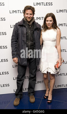 Bradley Cooper et Anna Friel illimitées - projection de gala tenu au ...