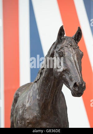 La statue de Frankel pendant Royal Ascot 2024 à Ascot Racecourse, Ascot ...