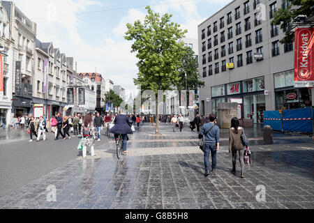 La rue commerçante Meir à Anvers, Belgique Photo Stock - Alamy