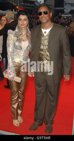 Jermaine Jackson et sa femme Haleema Rasheed arrivent pour la première ...
