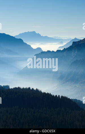 Muotatal,dans le canton de Schwytz, près de Pilatus et Fronalpstock ...