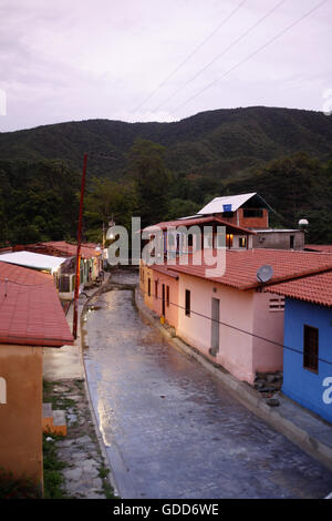 Une maison dans la ville de Chuao près de choroní sur la côte des ...