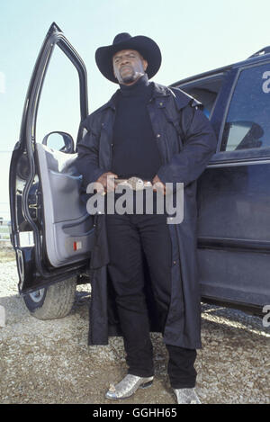 MANN UMSTÄNDEHALBER VOUS DEVEZ ÊTRE MEMBRE ! / Serving Sara D/USA 2002 ...