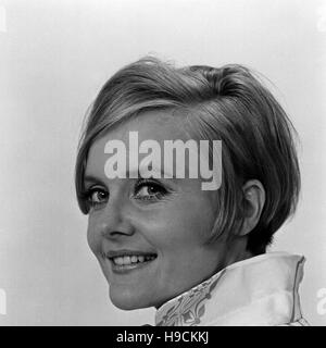 Deutsche Sängerin und Schauspielerin Inge Brück, Deutschland 1960 er ...