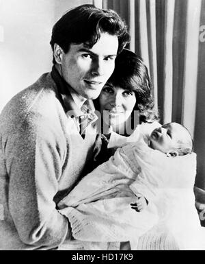 Horst Buchholz, à gauche, et son épouse, l'actrice Myriam Bru, avec ...