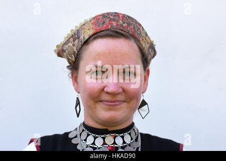 Portrait de femme célibataire de Seto personnes en costume traditionnel ...