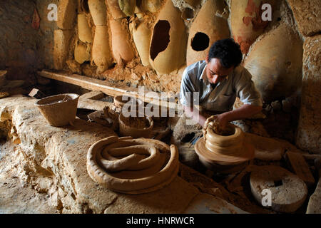 La poterie, île de Djerba Guellala Tunisie Afrique du Nord Photo Stock ...